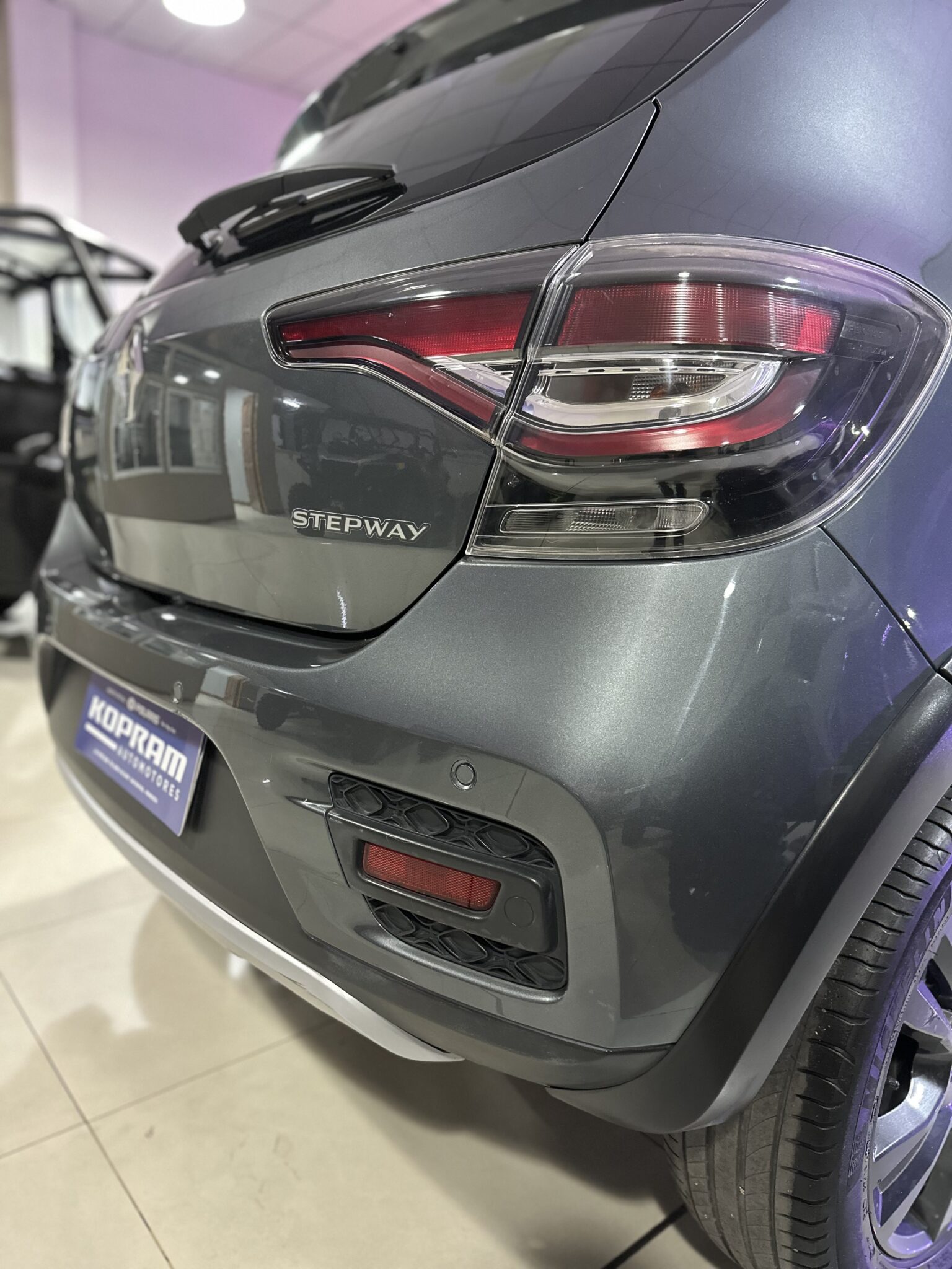 RENAULT SANDERO STEPWAY ZEN 2020 – Kopram