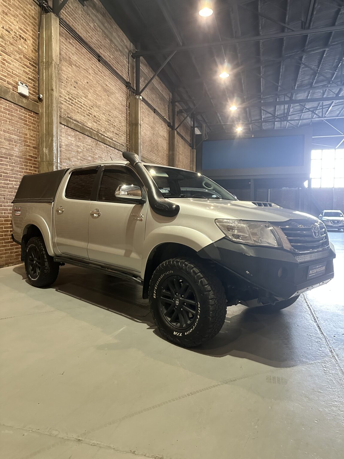 TOYOTA HILUX 4×4 SRV 3.0 CUERO 2013 – Kopram